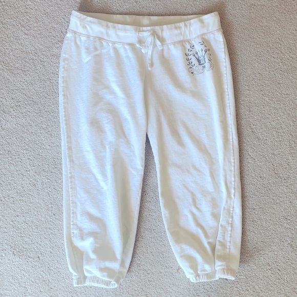 Mossimo Supply Co. | Pants & Jumpsuits | Mossimo White Capri Lounge ...